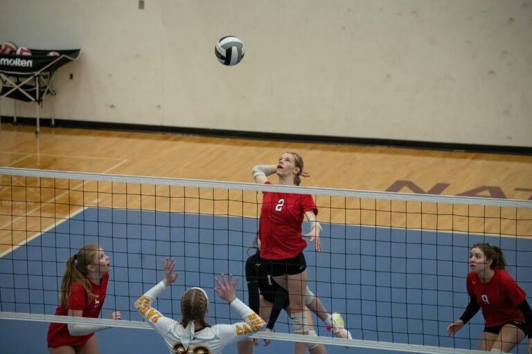 Volleyball Formations Explained – 5-1, 6-2, and More - MulcSports
